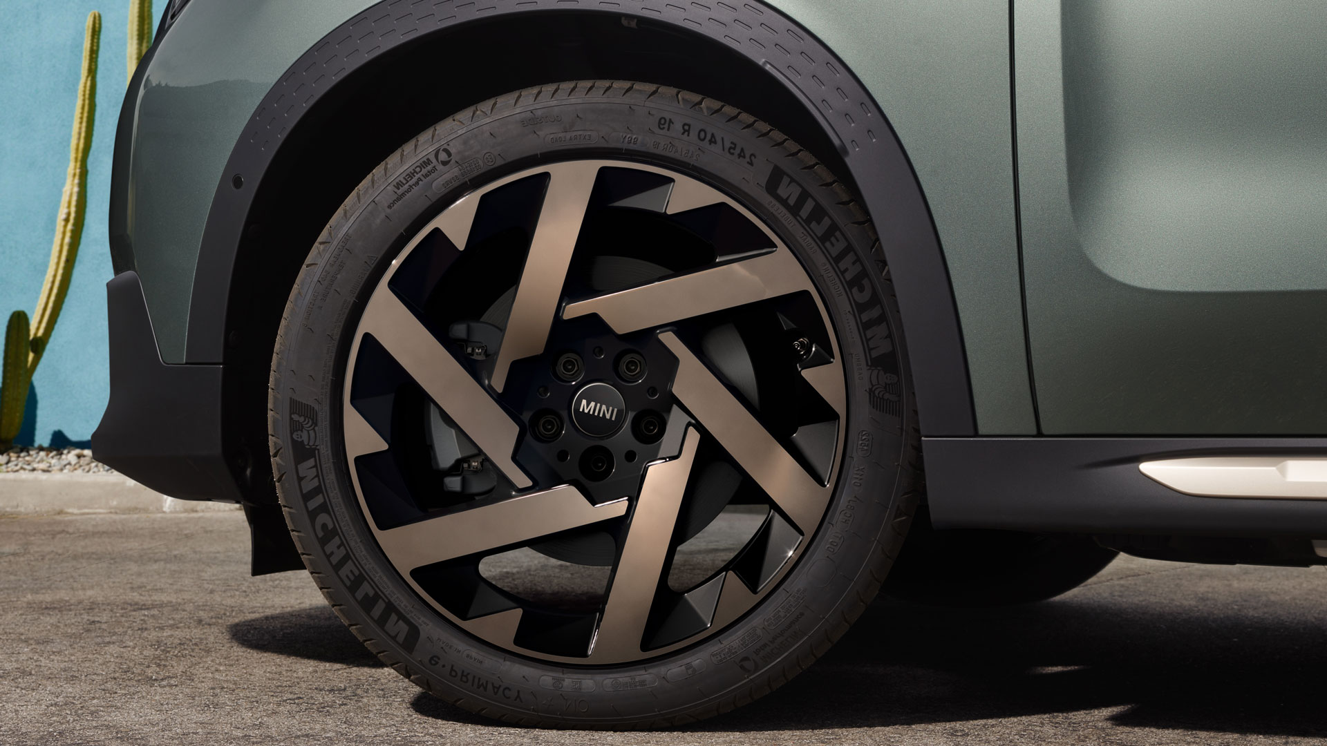 MINI Countryman däck | MINI SE