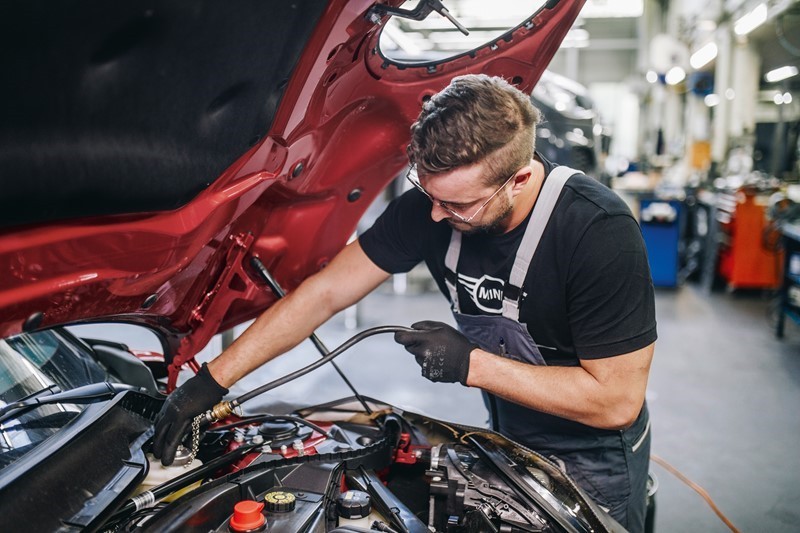 Begagnade bilar - MINI Next